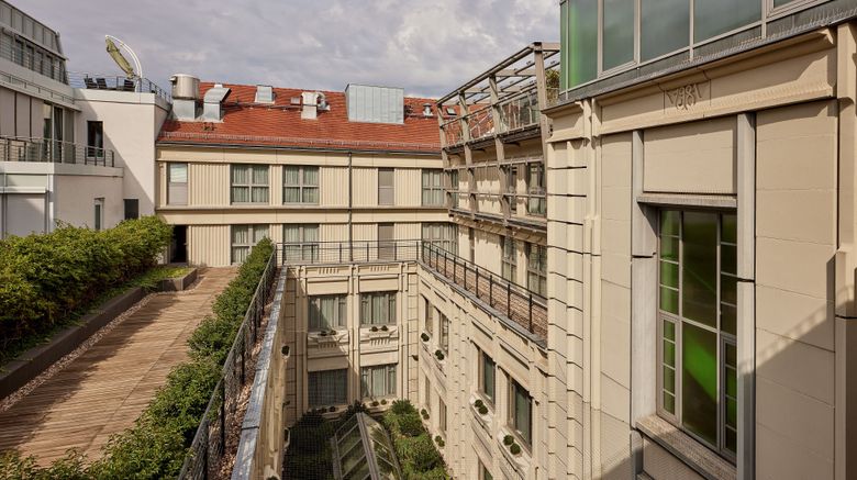 Hotel Luc, Autograph Collection- Deluxe Berlin, Germany Hotels- GDS ...