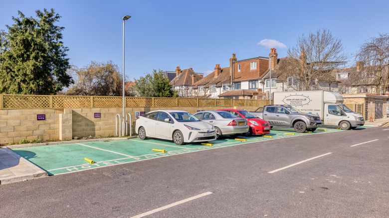 Premier Inn London Tooting hotel- London, England Hotels- GDS ...